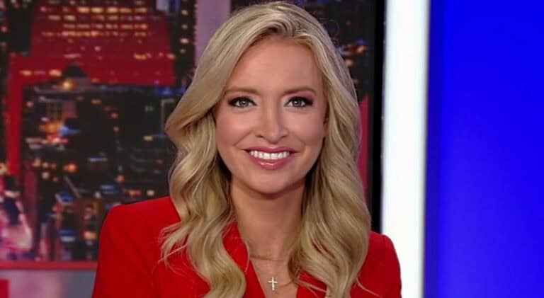 Kayleigh McEnany to Host Next ‘Fox News Tonight’ in Tucker Carlson’s ...