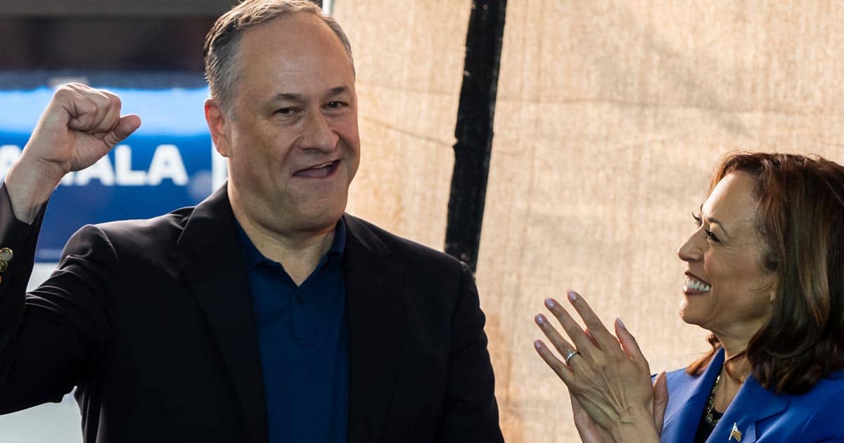 Doug Emhoff Accused of 'Inappropriate' and 'Misogynistic' Behavior by ...