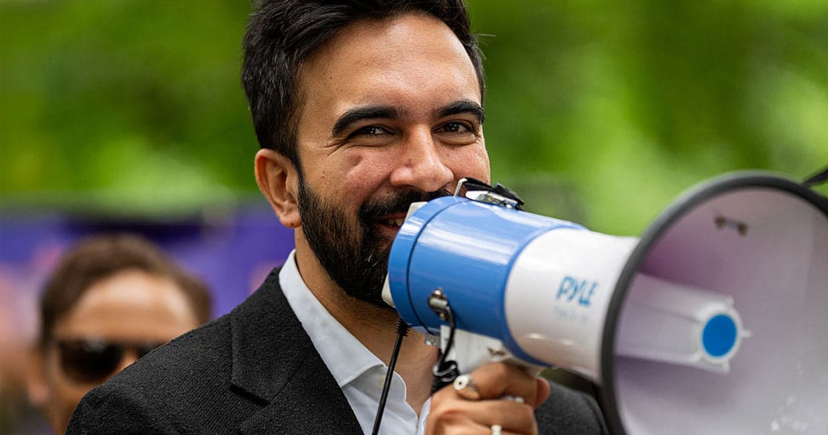 Radical Socialist Zohran Mamdani Holds Double-Digit Lead in NYC Mayoral Race, Poll Shows - Slay News