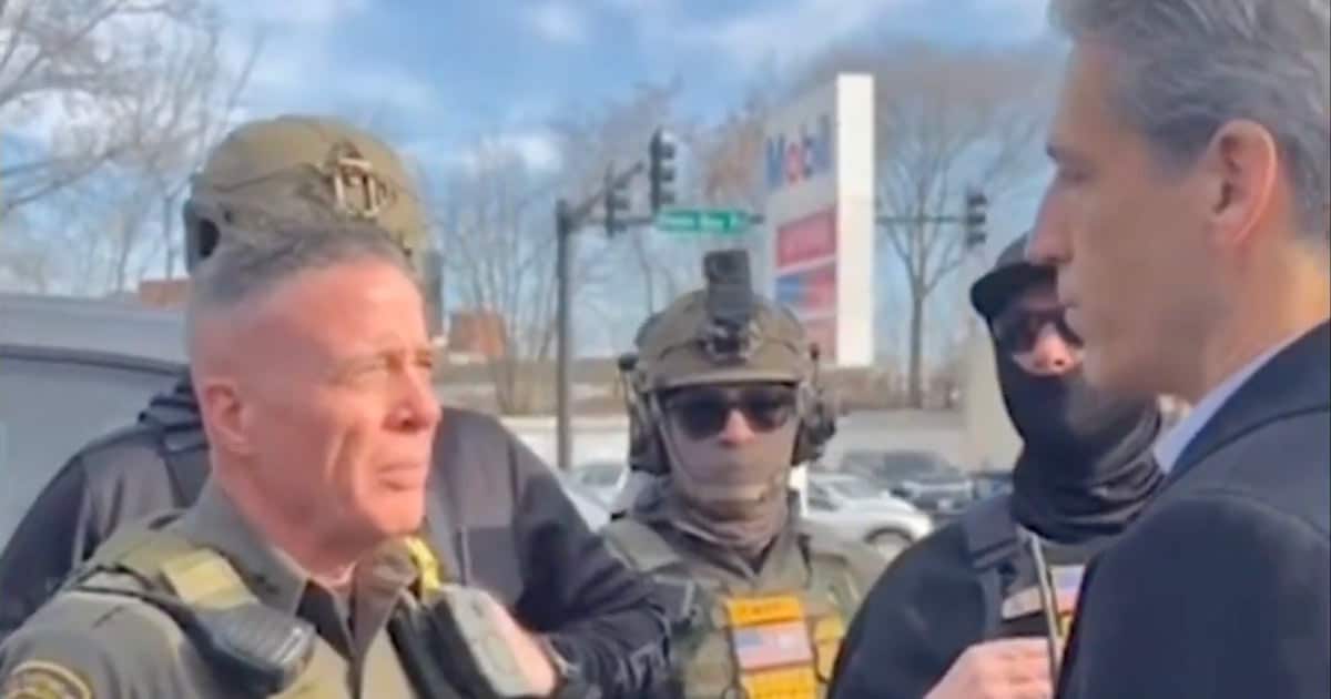 Video Shows Confrontation Between Radical Democrat Mayor and Border ...